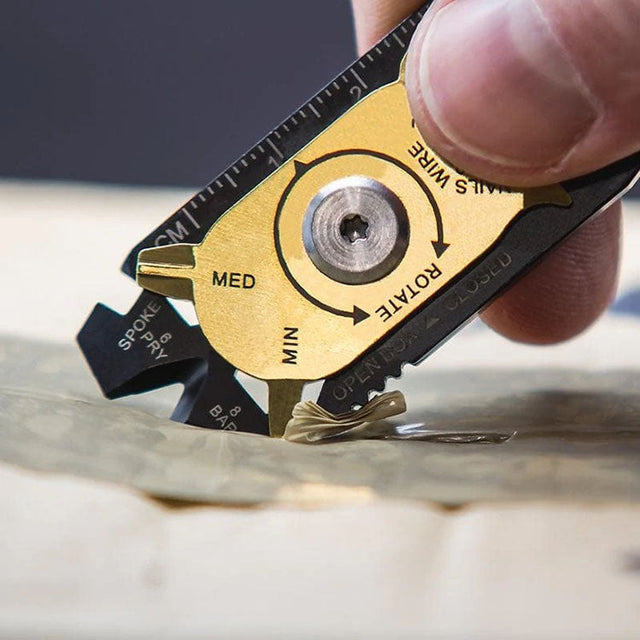 True Utility FIXR 20 in one Multi Tool – Torch Direct Limited